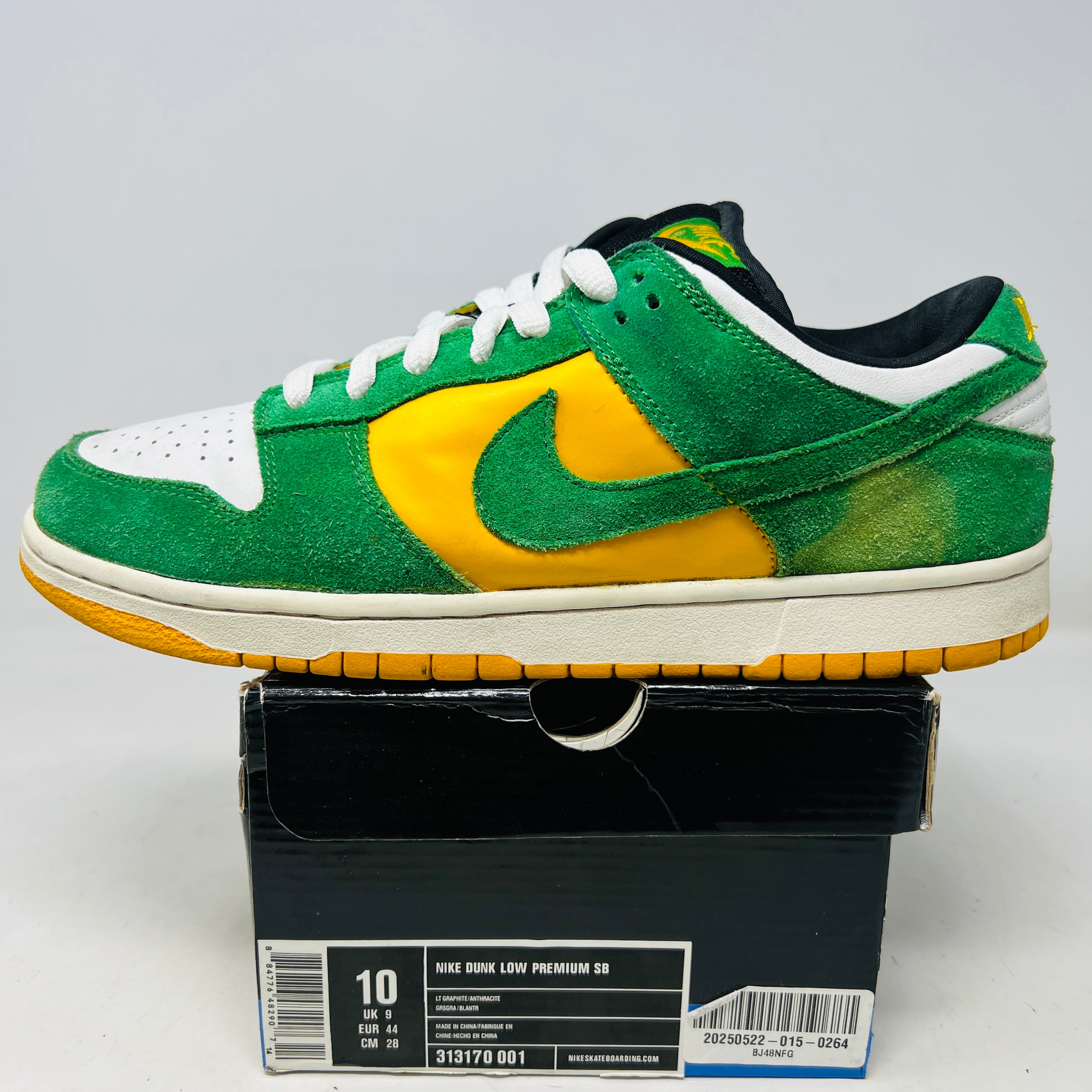 Nike SB Dunk Low Bucks – Holy Ground